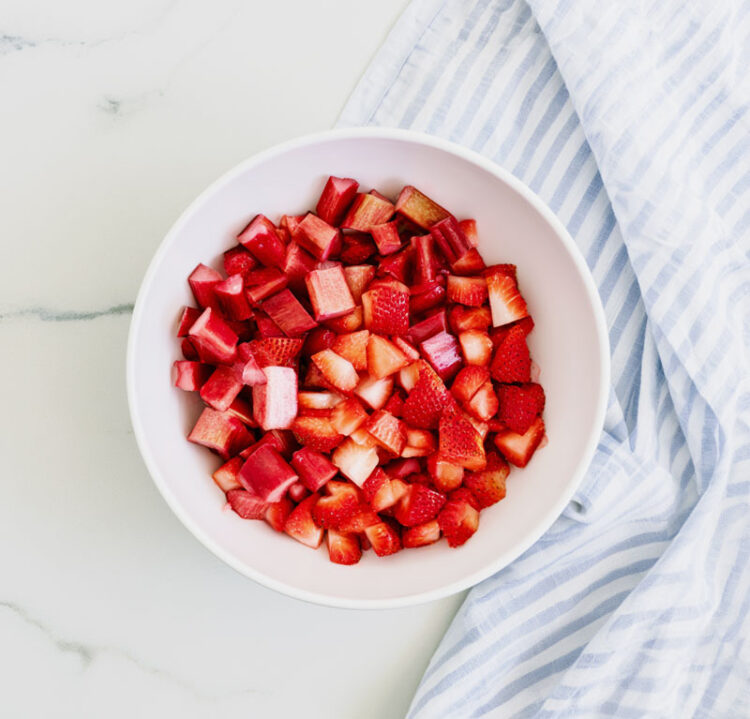 17 Easy Strawberry Rhubarb Recipes - Make Overnight Oats